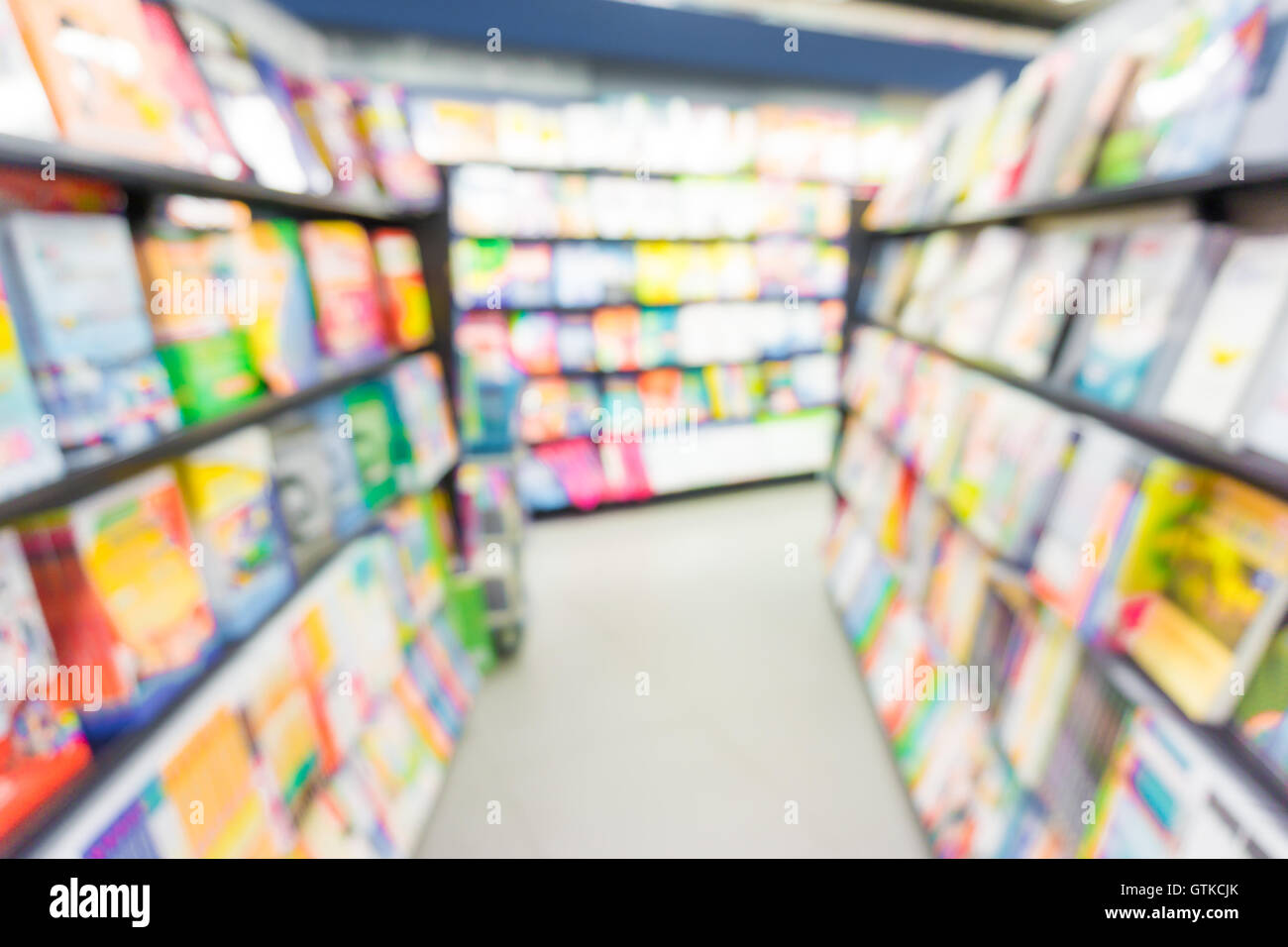 Blurred background of book store on shelf, Book shopping center Stock ...