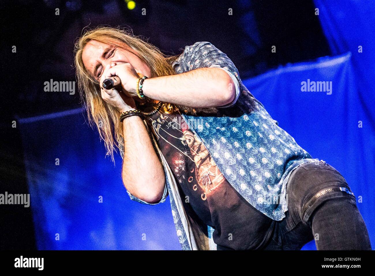 Singer of helloween hi-res stock photography and images - Alamy