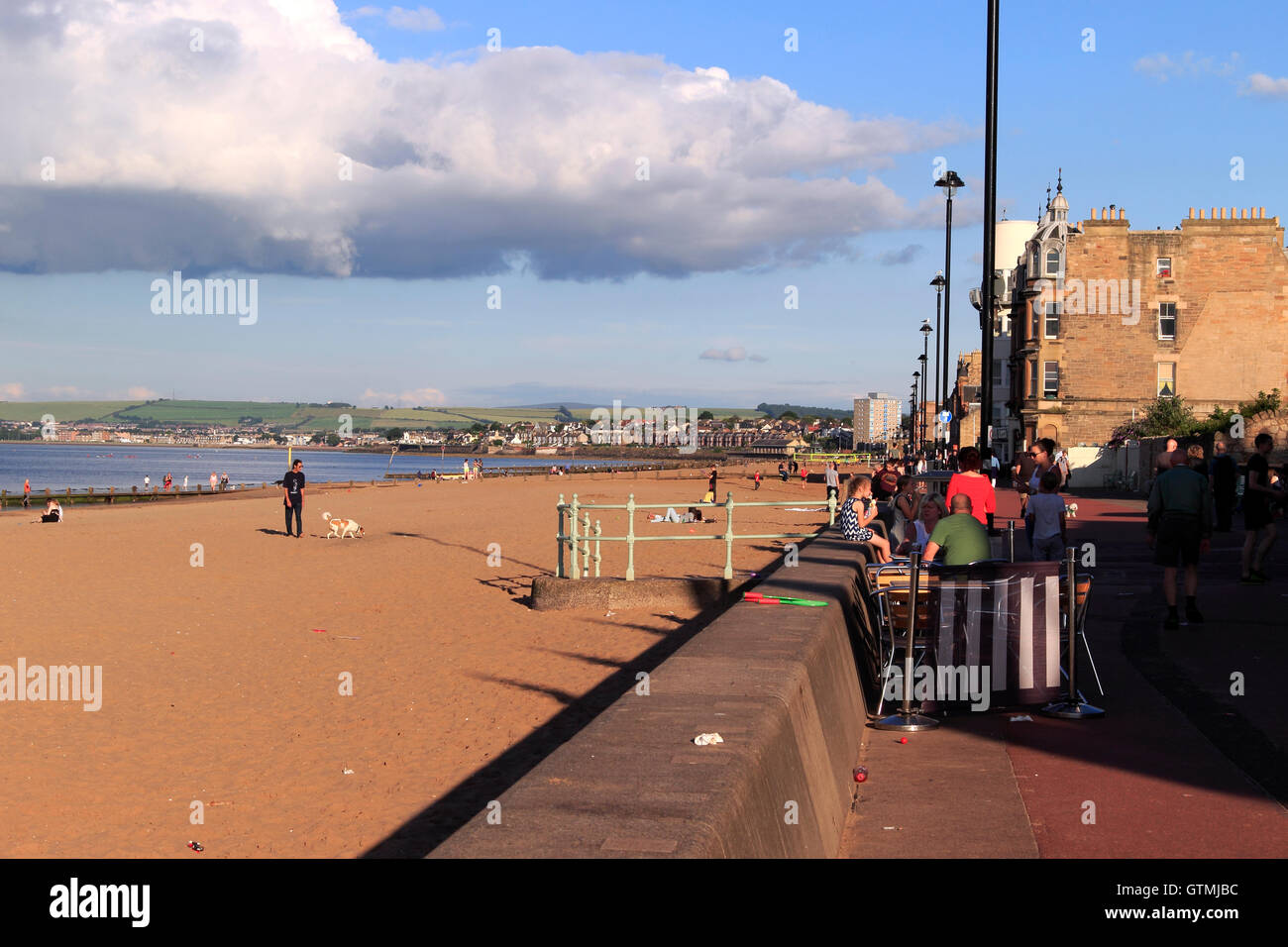 Portobello edinburgh hi-res stock photography and images - Alamy