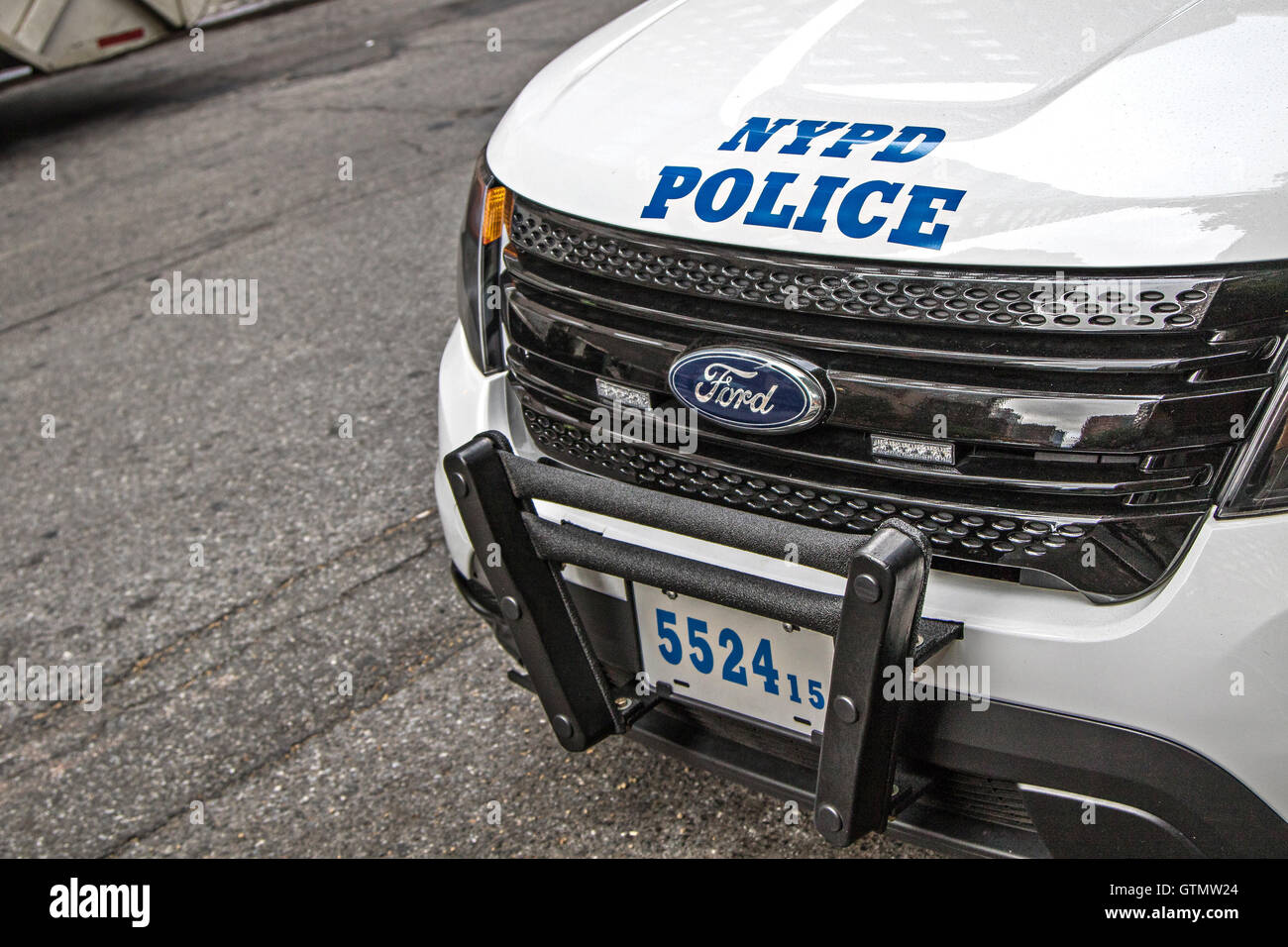 Nypd vehicle hi-res stock photography and images - Alamy