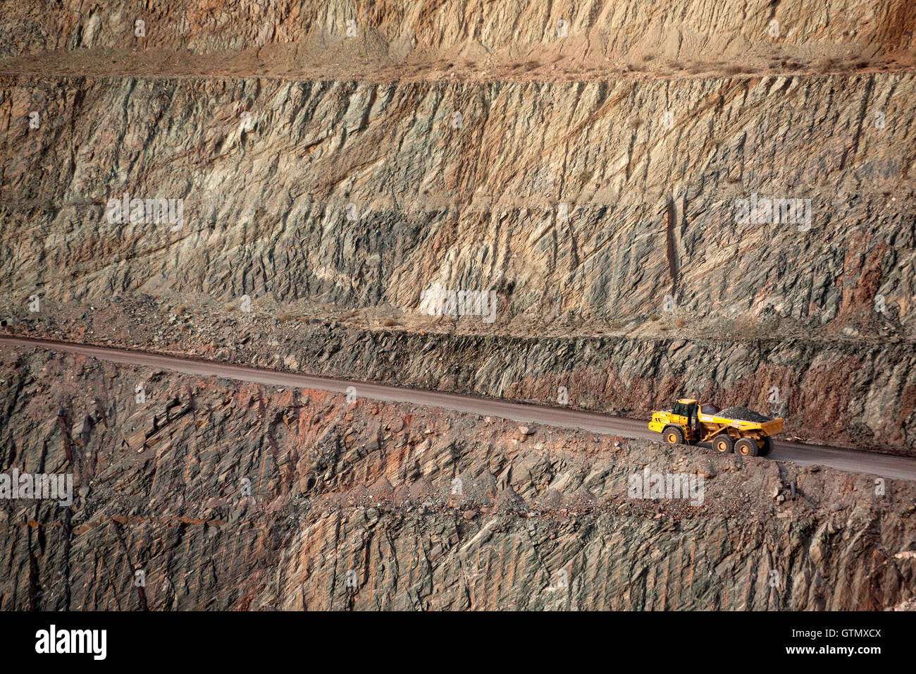 Open cut gold mine, Gwalia Western Australia Stock Photo - Alamy