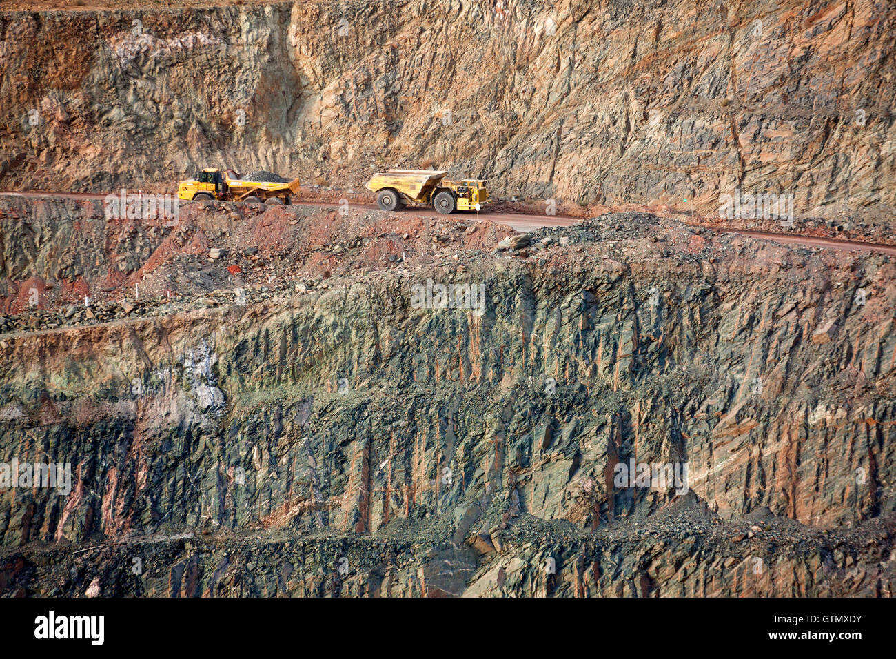 Open cut gold mine, Gwalia Western Australia Stock Photo - Alamy