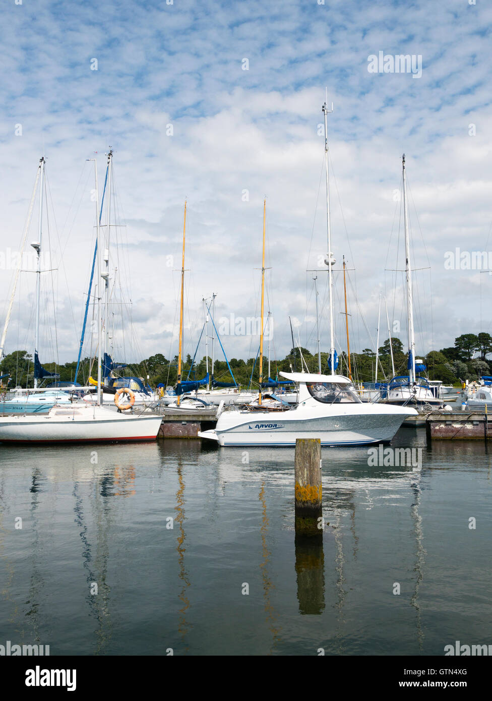 Lymington yacht haven hampshire uk hi-res stock photography and images ...