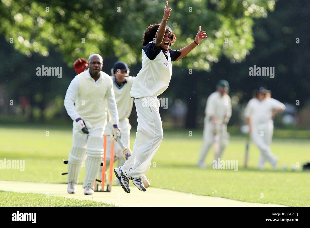 Island Community CC vs Pacific CC - Victoria Park Community Cricket ...