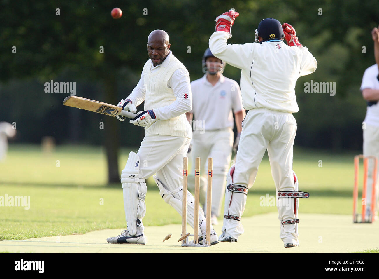 Island Community CC vs Pacific CC - Victoria Park Community Cricket ...