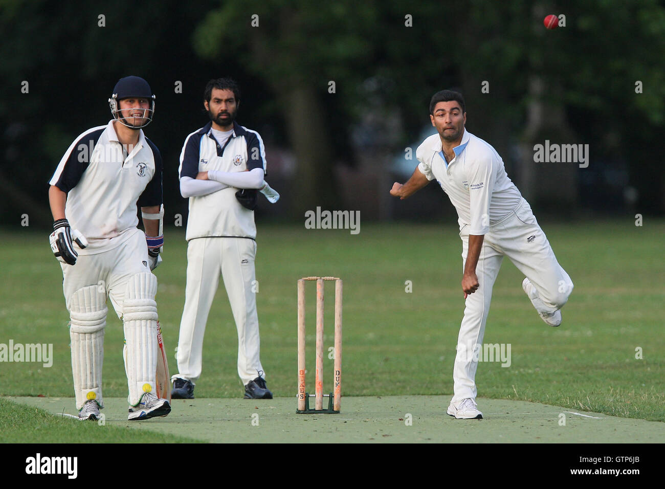 The Ducks CC vs Island Community CC - Victoria Park Community Cricket ...
