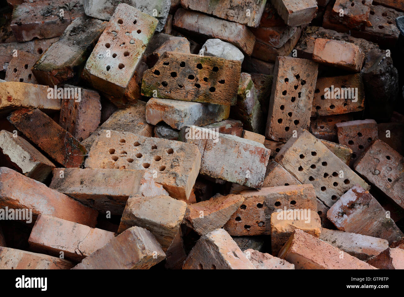 Broken brick work hi-res stock photography and images - Alamy