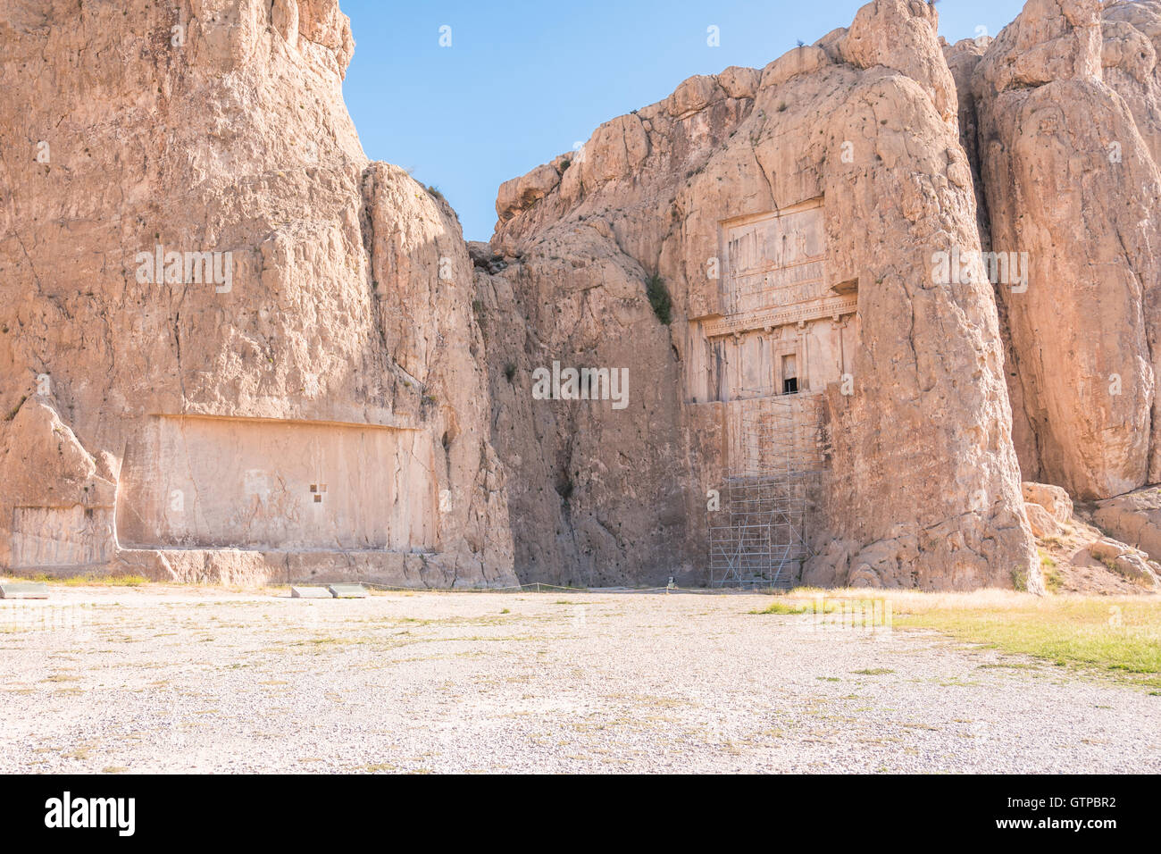 Tomb of xerxes i at naqsh e rustam hi-res stock photography and images ...