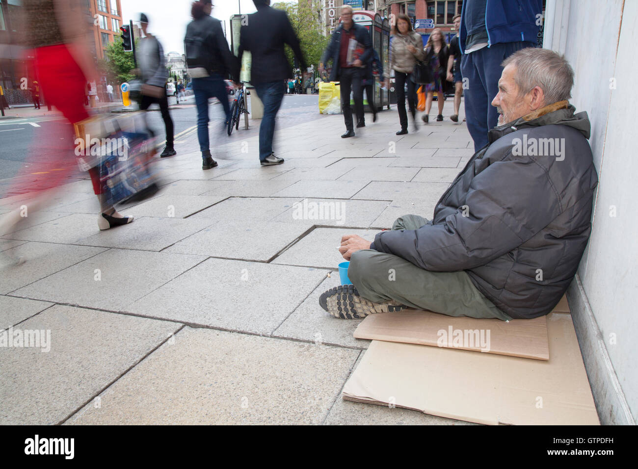 homeless homelessness sleeping rough beg beggar begging hungry cold ...