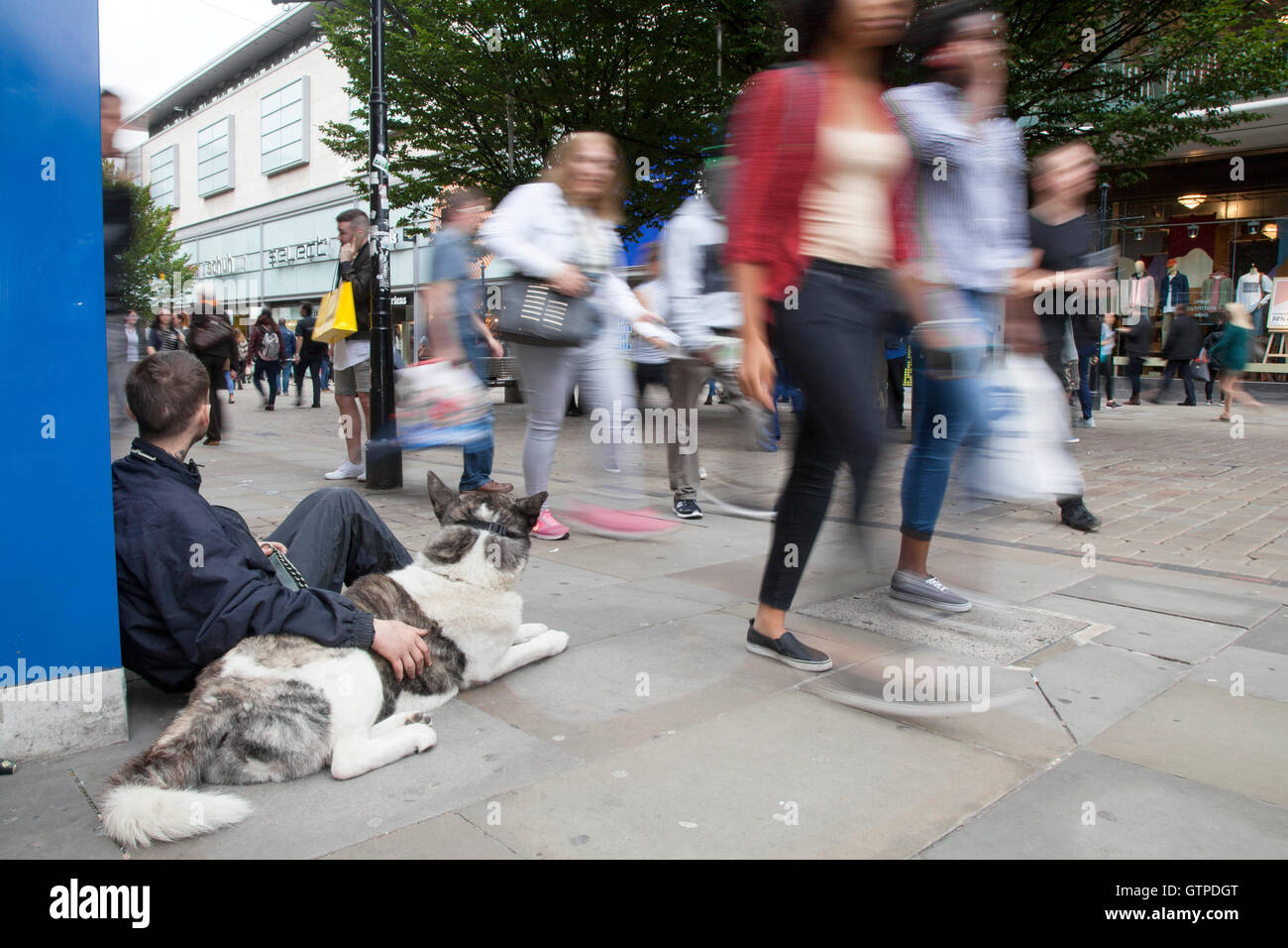 homeless homelessness sleeping rough beg beggar begging hungry cold ...