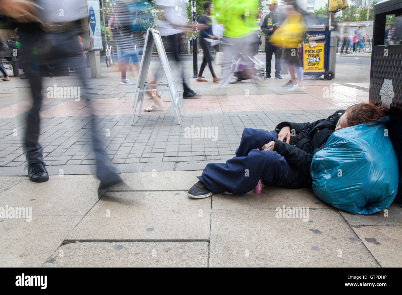 homeless homelessness sleeping rough beg beggar begging hungry cold ...