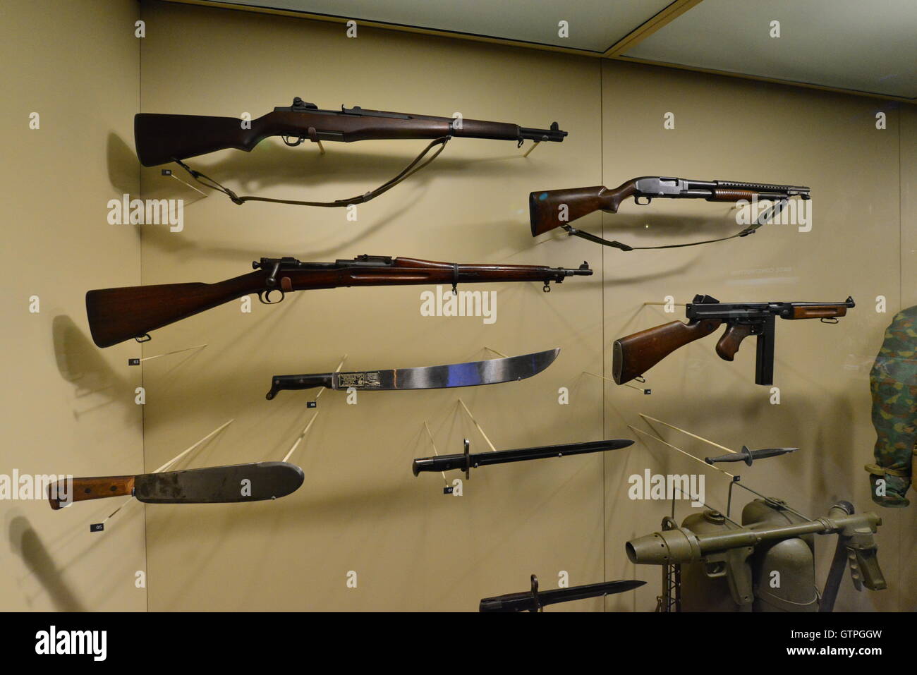 Collection of guns from World War Two Stock Photo - Alamy