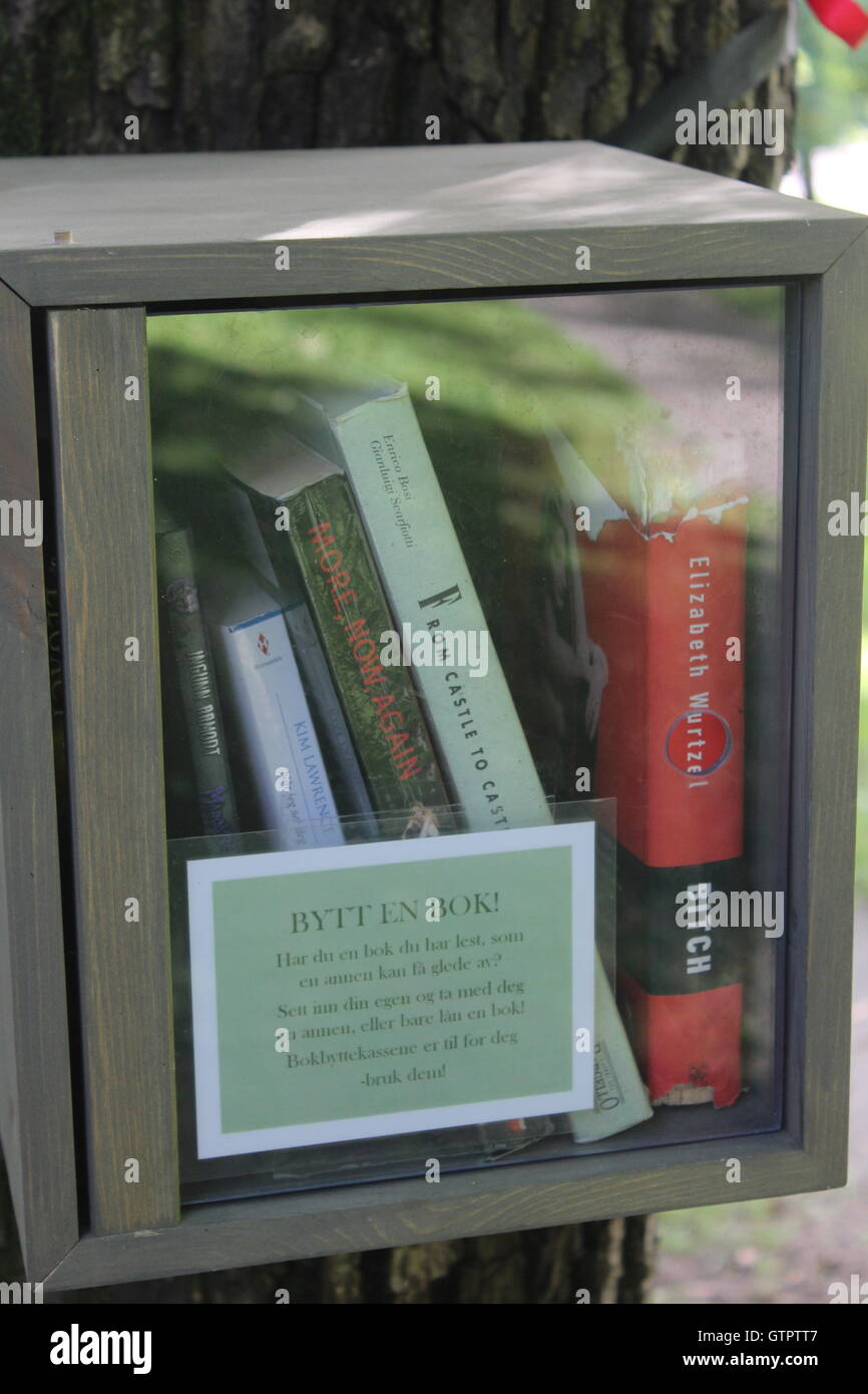 Take A Book Leave A Book Box In Slottsparken Royal Cast Park In Oslo Norway Stock Photo Alamy take-a-book-leave-a-book-box-in-slottsparken-royal-cast-park-in-oslo-norway-stock-photo-alamy