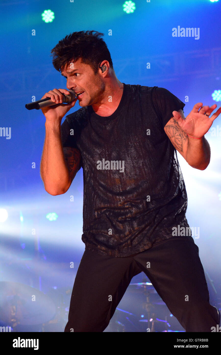 Ricky martin 2016 hi-res stock photography and images - Alamy