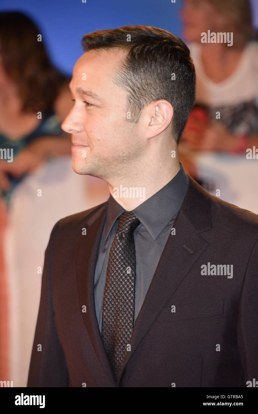 Toronto, Ontario, Canada. 9th Sep, 2016. Actror JOSEPH GORDON-LEVITT ...