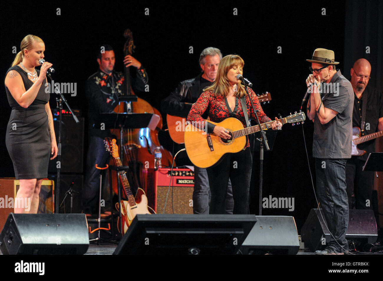 Michelle mitchell hi-res stock photography and images - Alamy