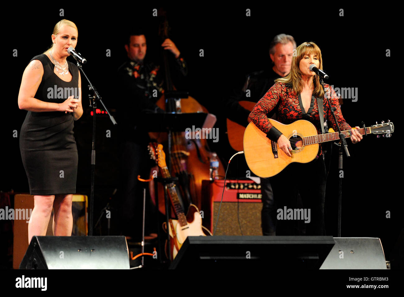 September 9, 2016. London, Canada. Jessica Mitchell and Michelle Wright ...