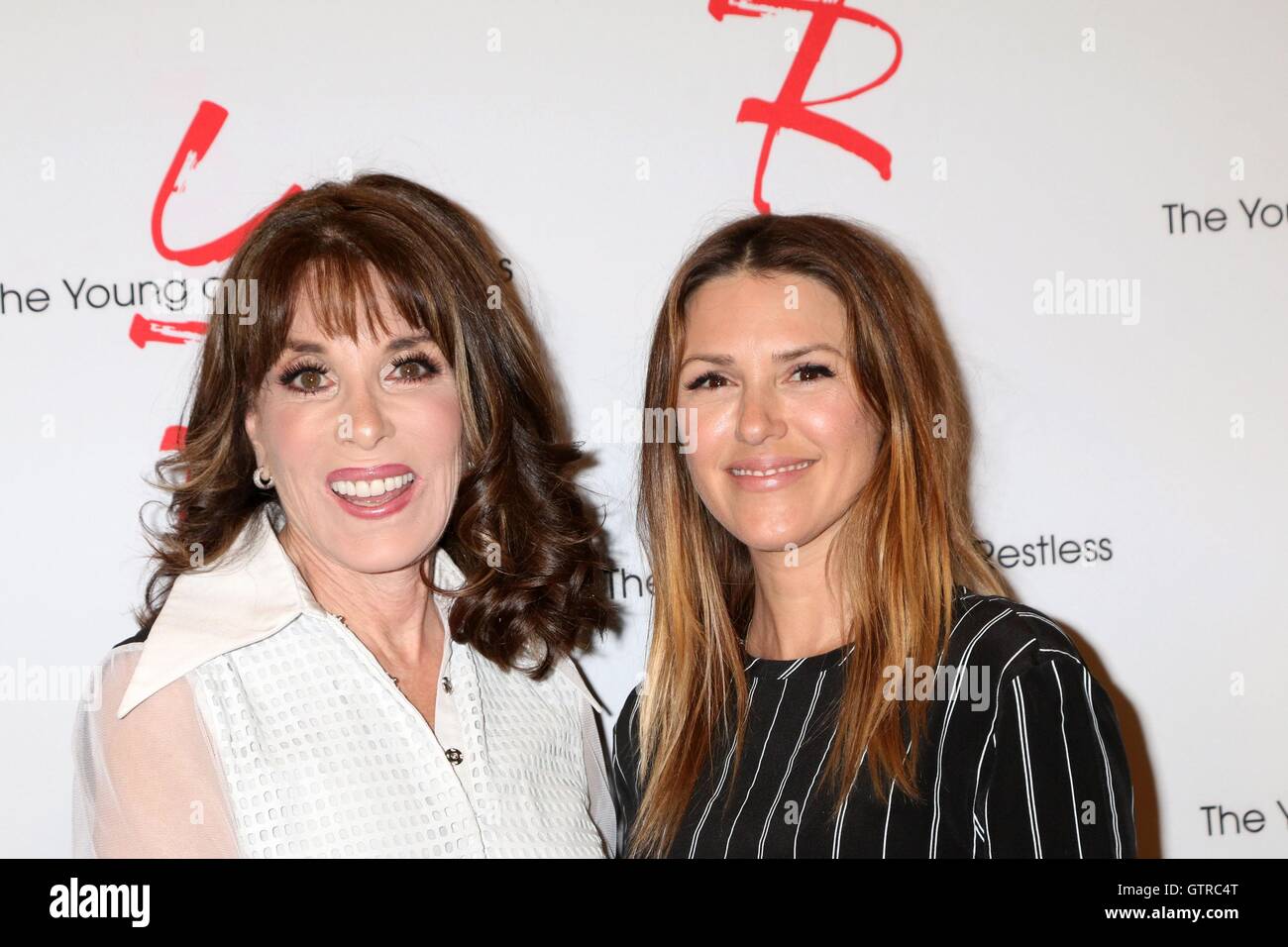 Los Angeles, CA, USA. 8th Sep, 2016. Kate Linder, Elizabeth Hendrickson ...