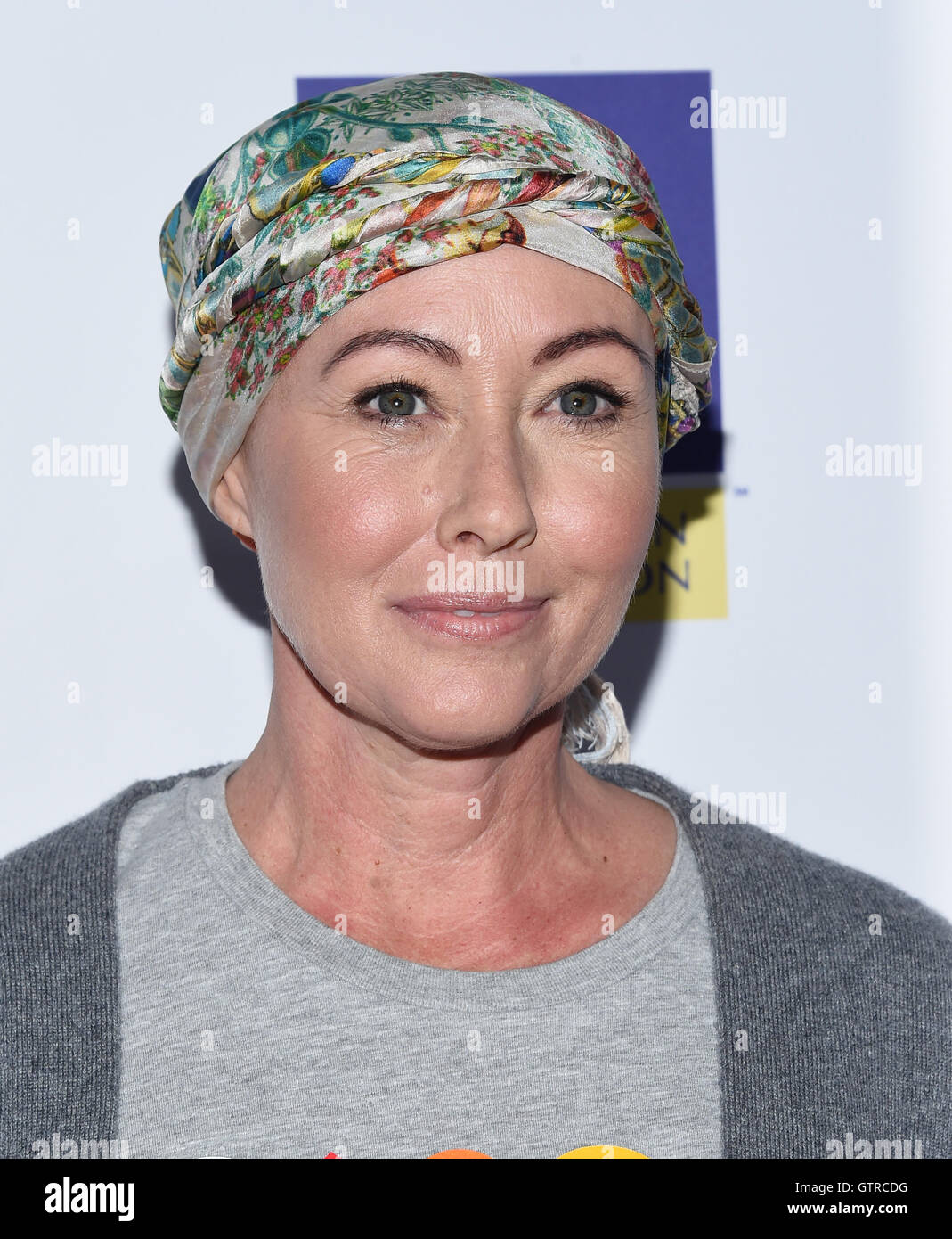 Live taping hi-res stock photography and images - Alamy