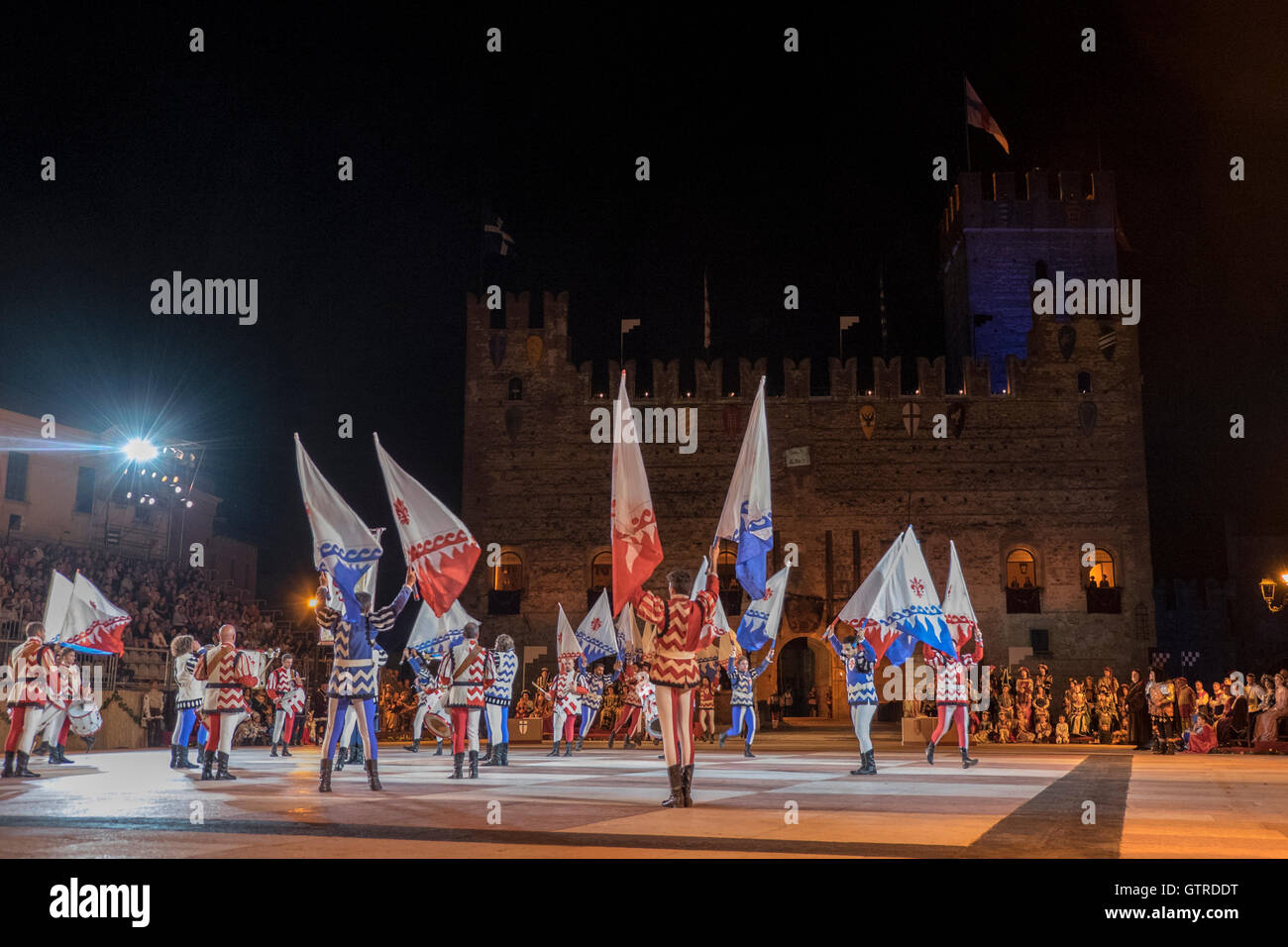 Human chess, italy hi-res stock photography and images - Alamy