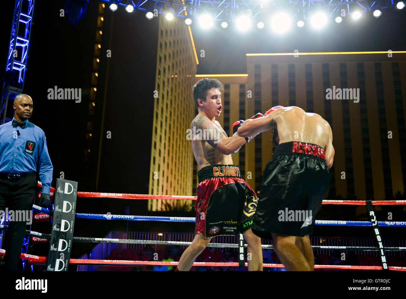 Vegas fight night hi-res stock photography and images - Alamy