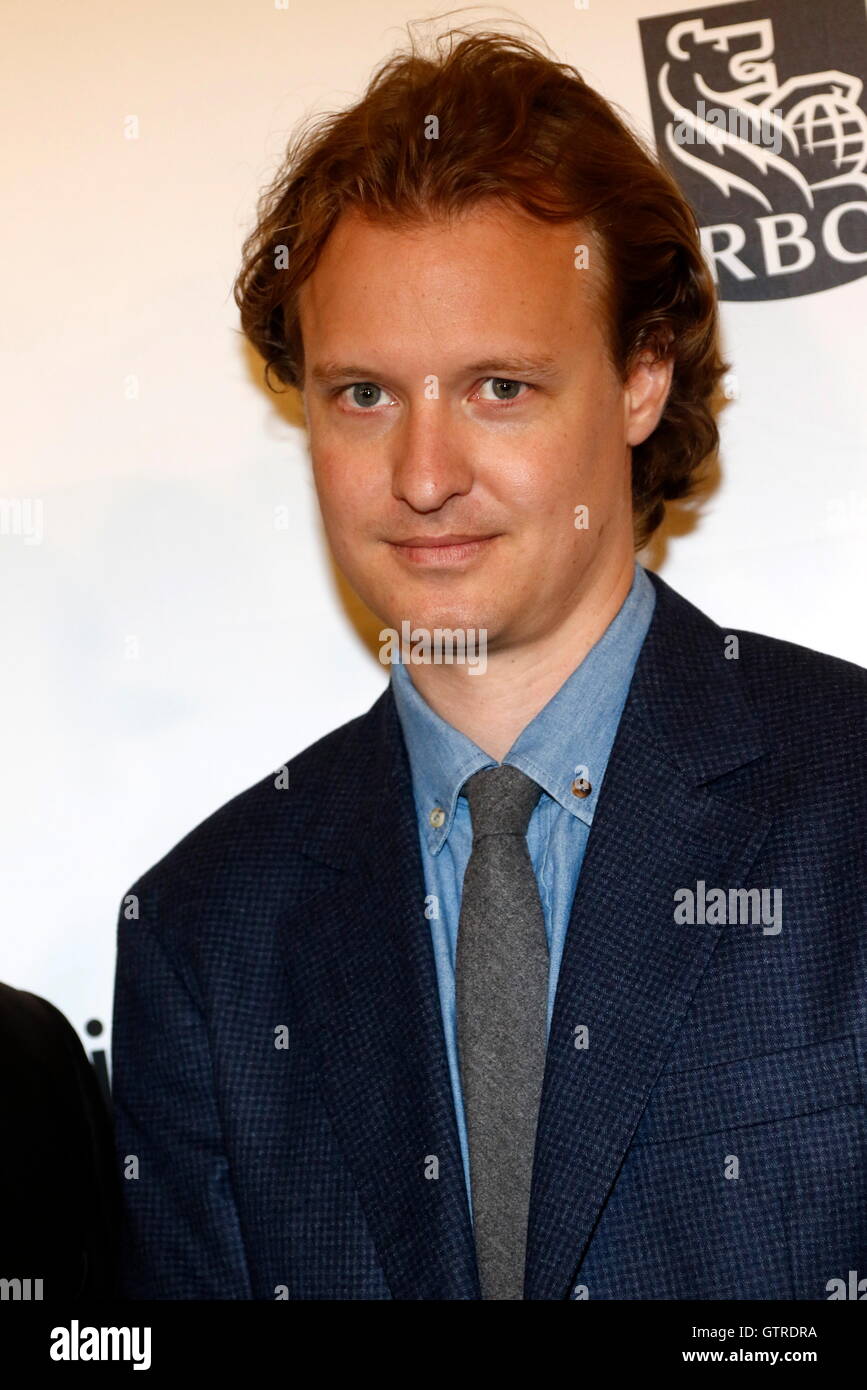Toronto, Canada. 09th Sep, 2016. Writer Kieran Fitzgerald arrives at ...