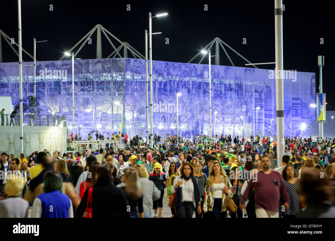 Rio De Janeiro, Brazil. 10th Sep, 2016. Spectators walk through the ...