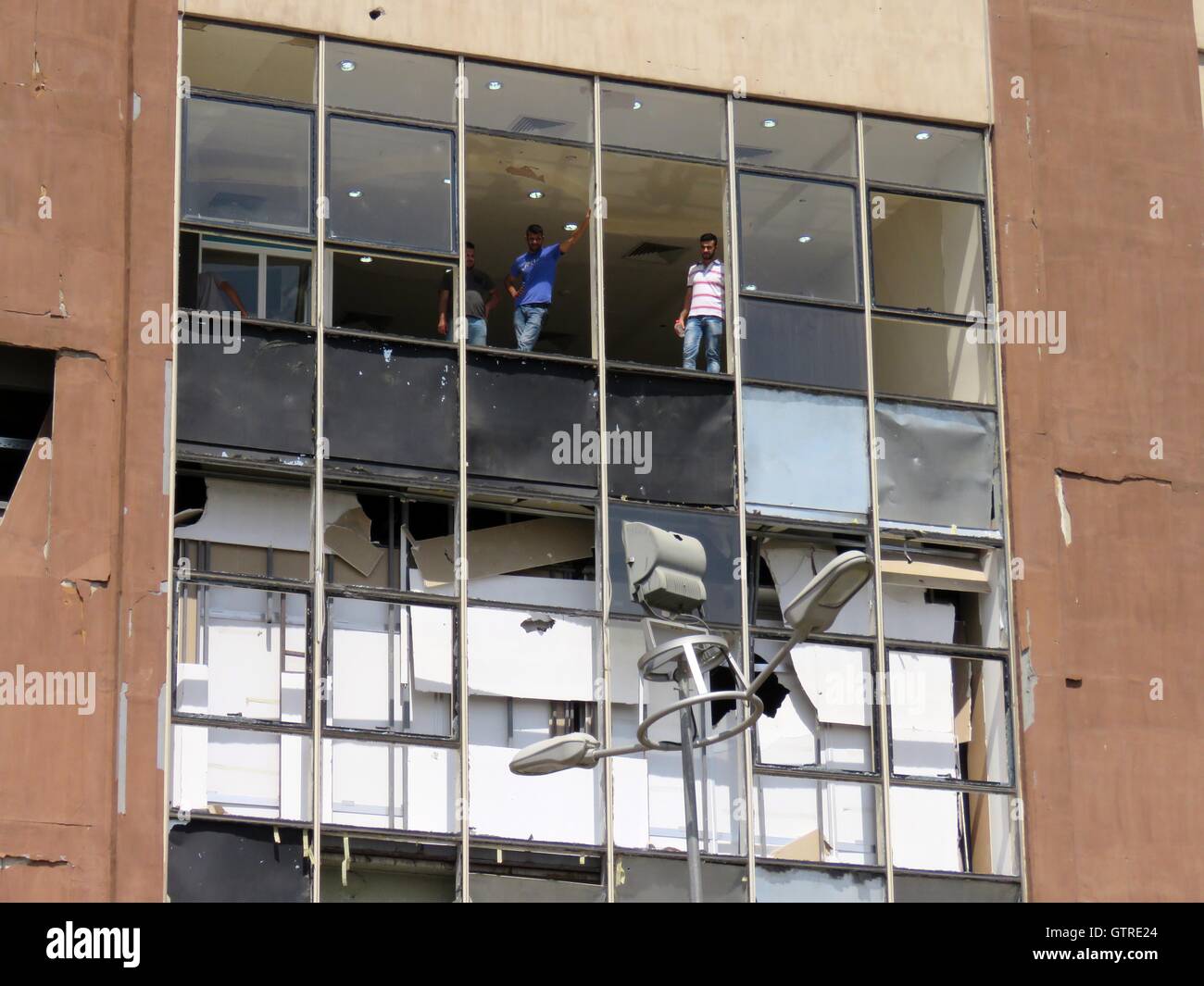 Baghdad explosions hi-res stock photography and images - Alamy