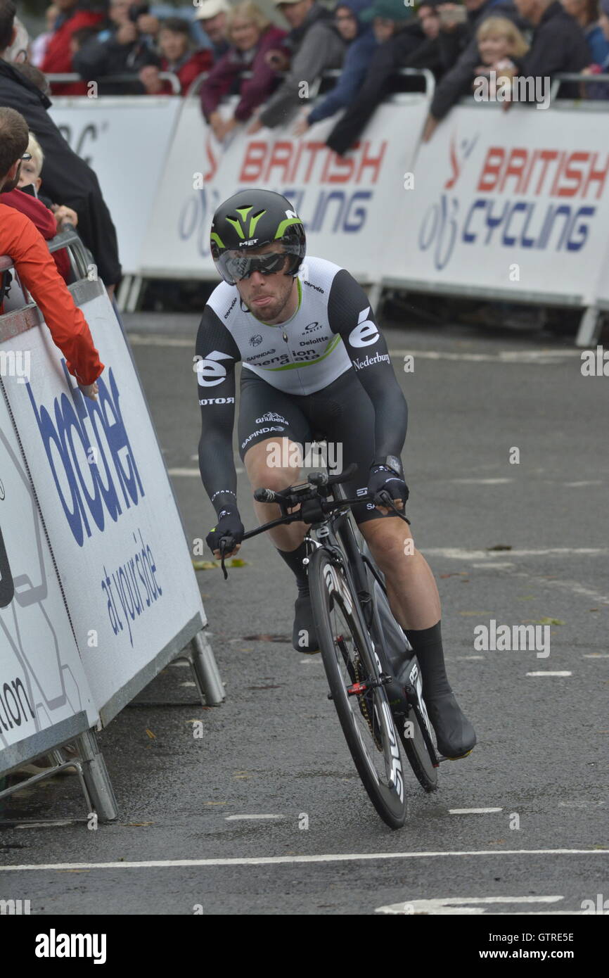 Circular race circuit hi-res stock photography and images - Alamy