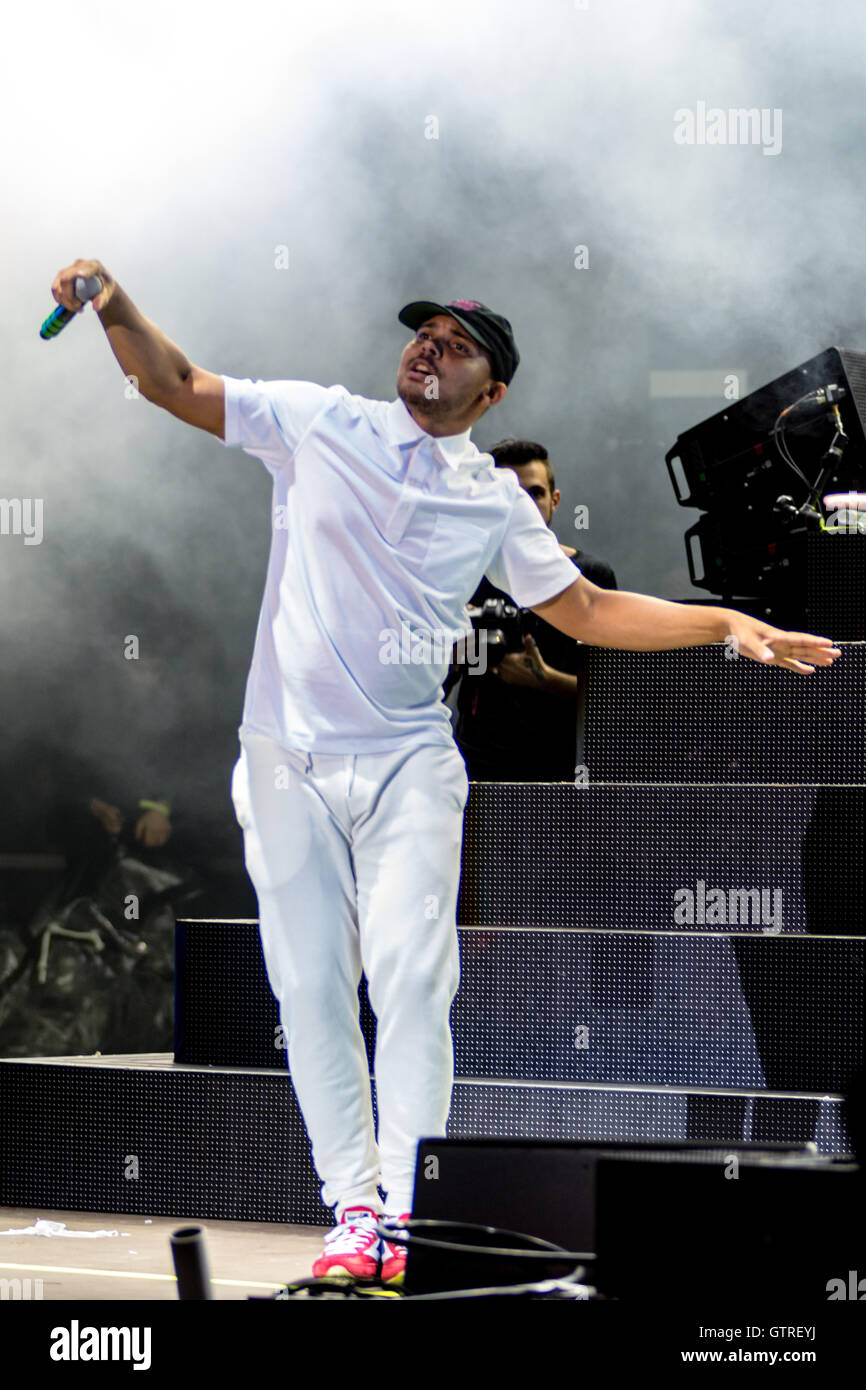 Major lazer bestival hi-res stock photography and images - Alamy