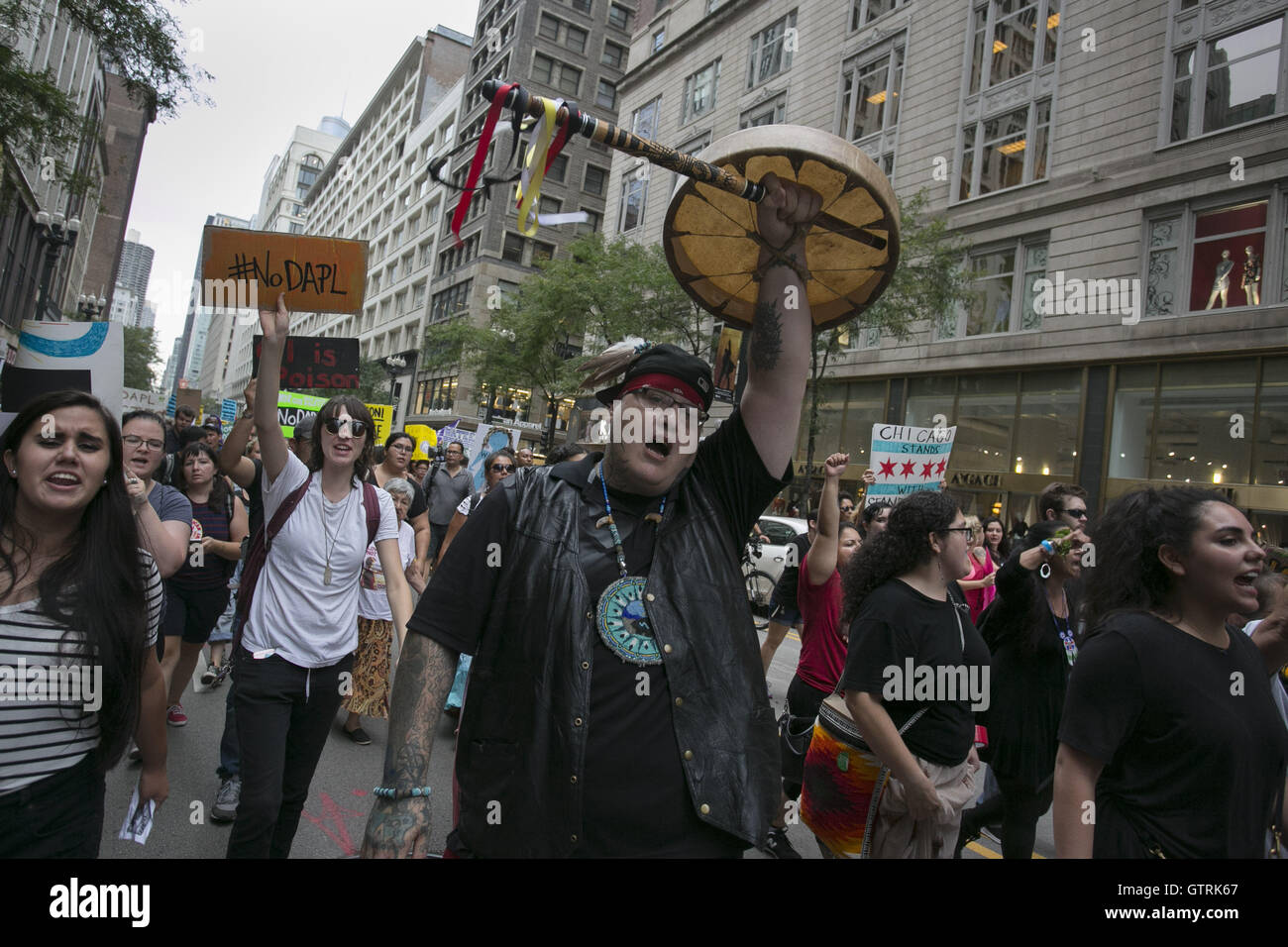 Chicago native americans hi-res stock photography and images - Alamy