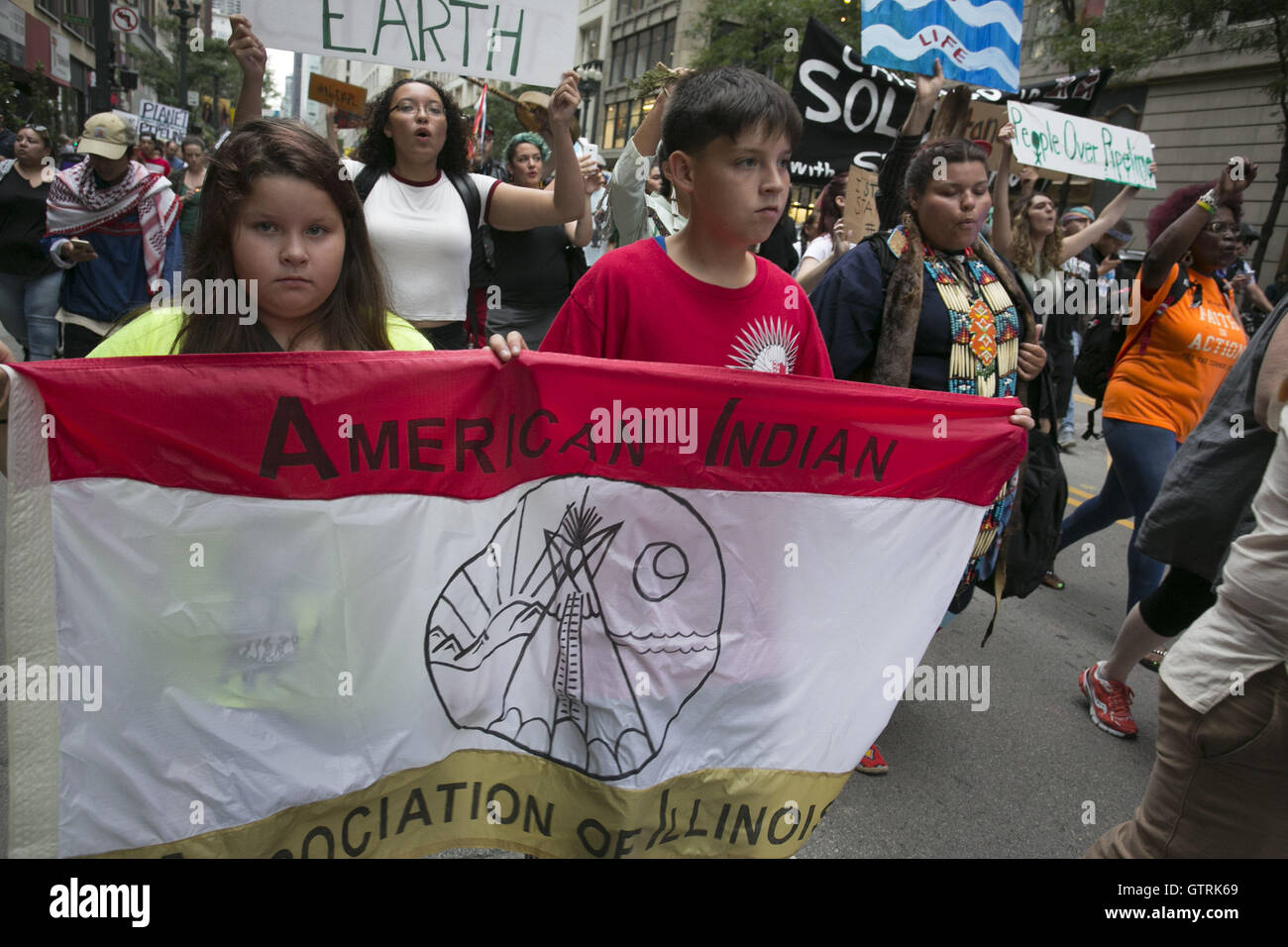 Chicago, Illinois, USA. 9th Sep, 2016. Marching On State street in ...