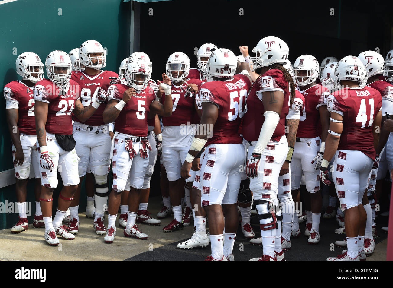 Philadelphia, Pennsylvania, USA. 10th Sep, 2016. The Temple Owls ...
