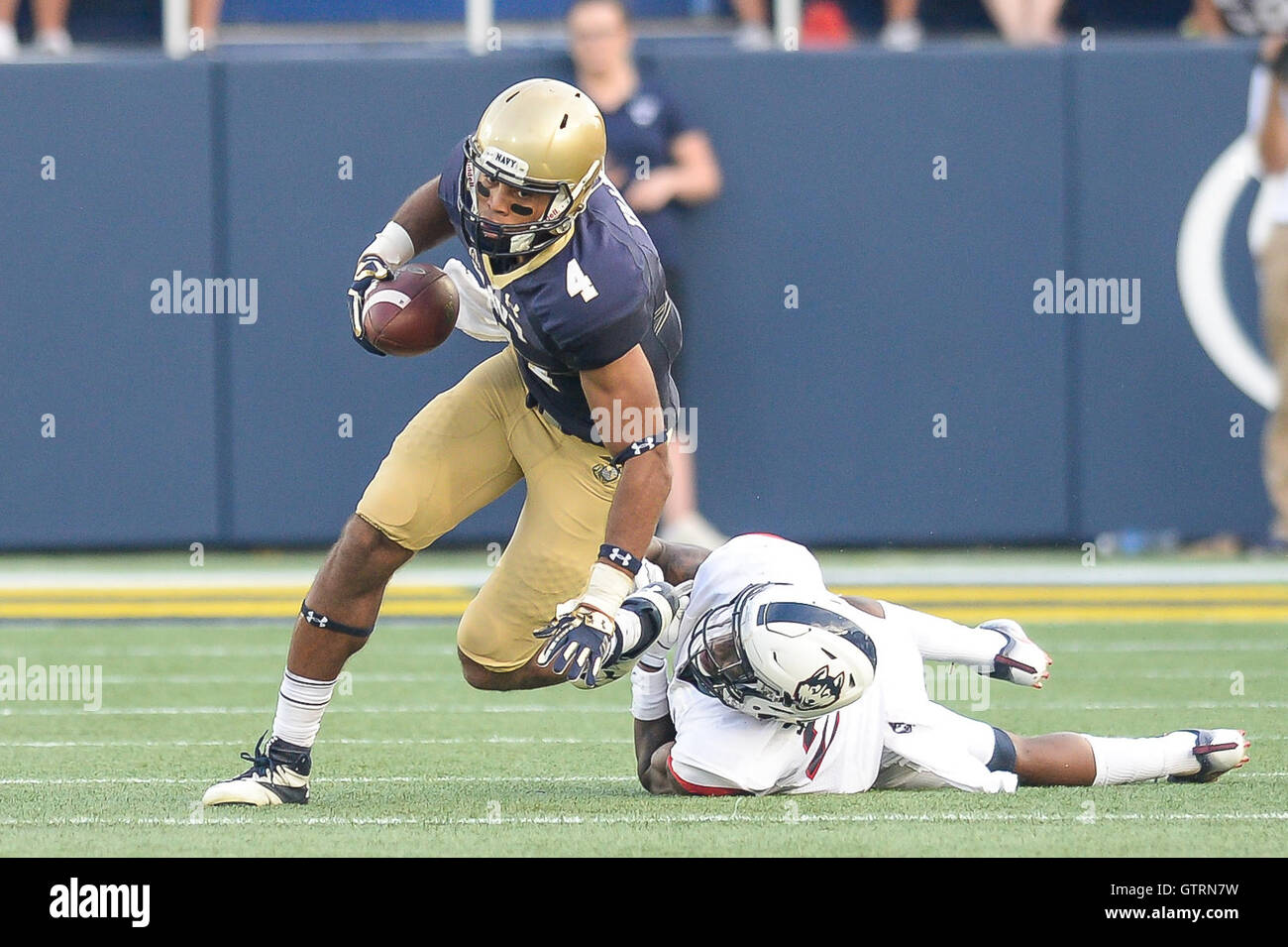 Annapolis, Maryland, USA. 10th Sep, 2016. JAMIR TILLMAN (4) attempts to ...