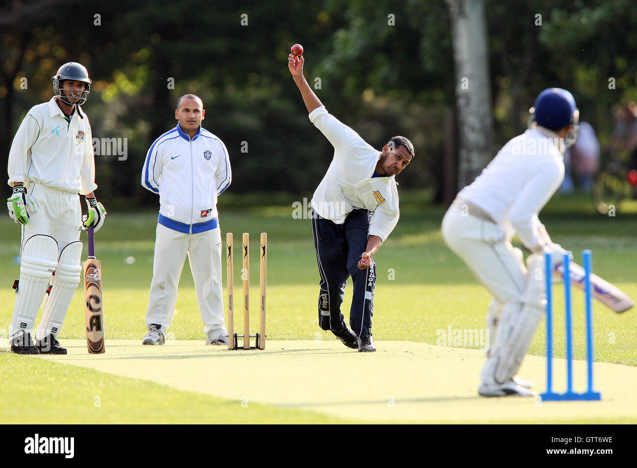 TMC Old Boys (fielding) vs London Tigers - Victoria Park Community ...