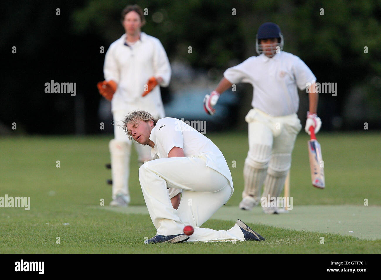 Tower Cavaliers CC vs East London CCC - Victoria Park Community Cricket ...