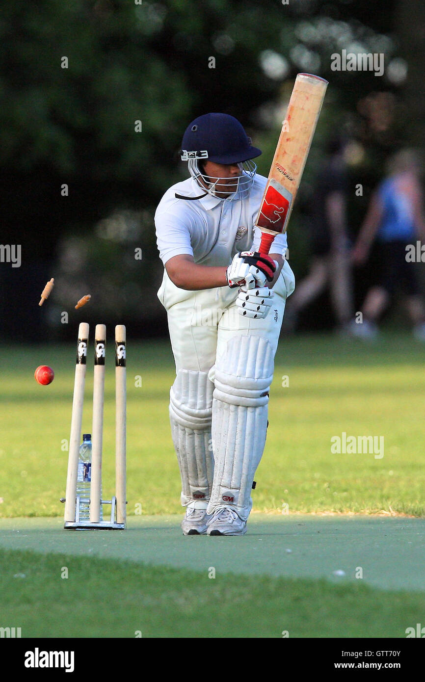 Tower Cavaliers CC vs East London CCC - Victoria Park Community Cricket ...
