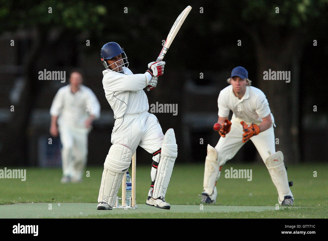 Tower Cavaliers CC vs East London CCC - Victoria Park Community Cricket ...