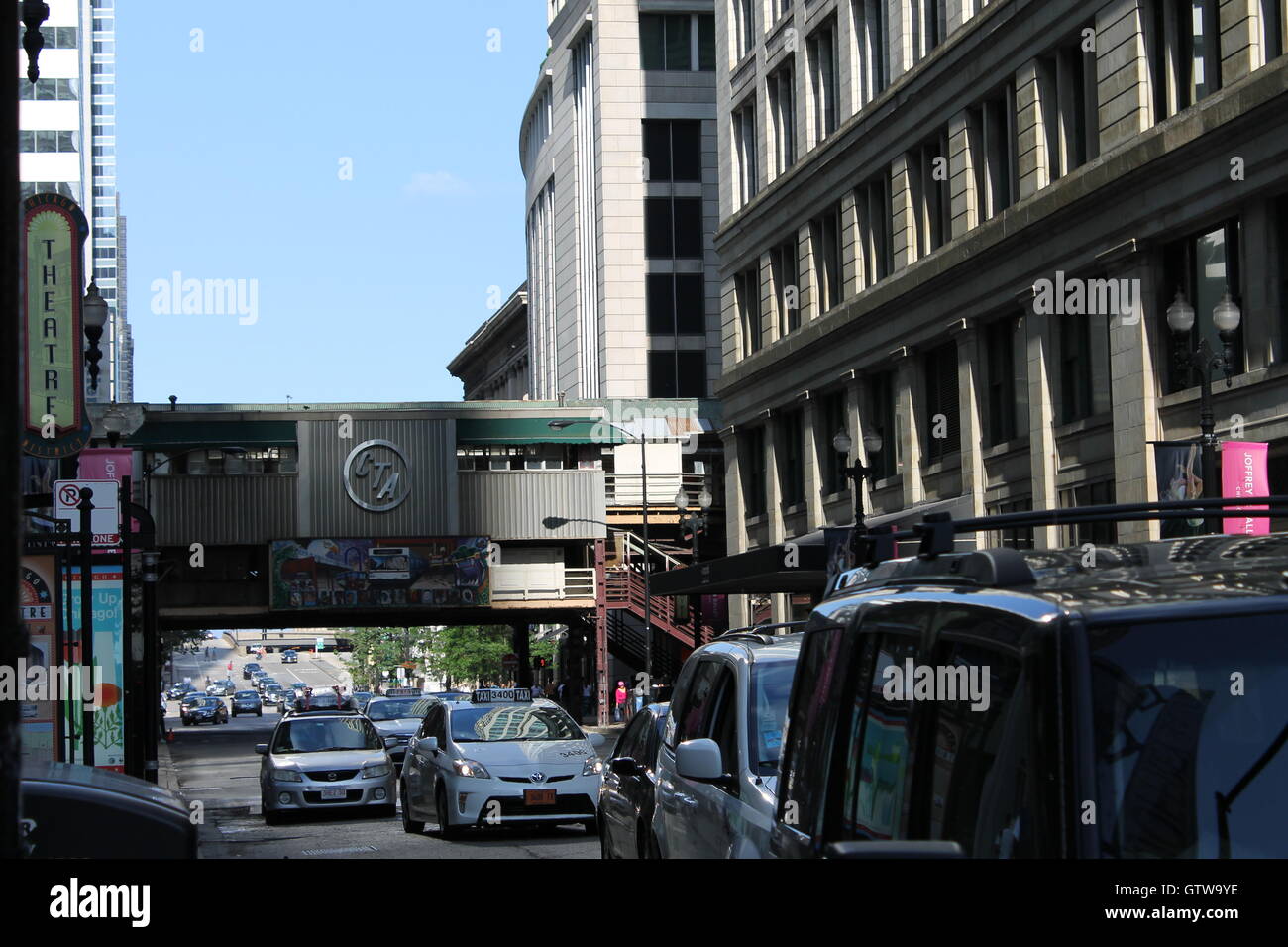 The Randolph L station in downtown Chicago, IL Stock Photo - Alamy
