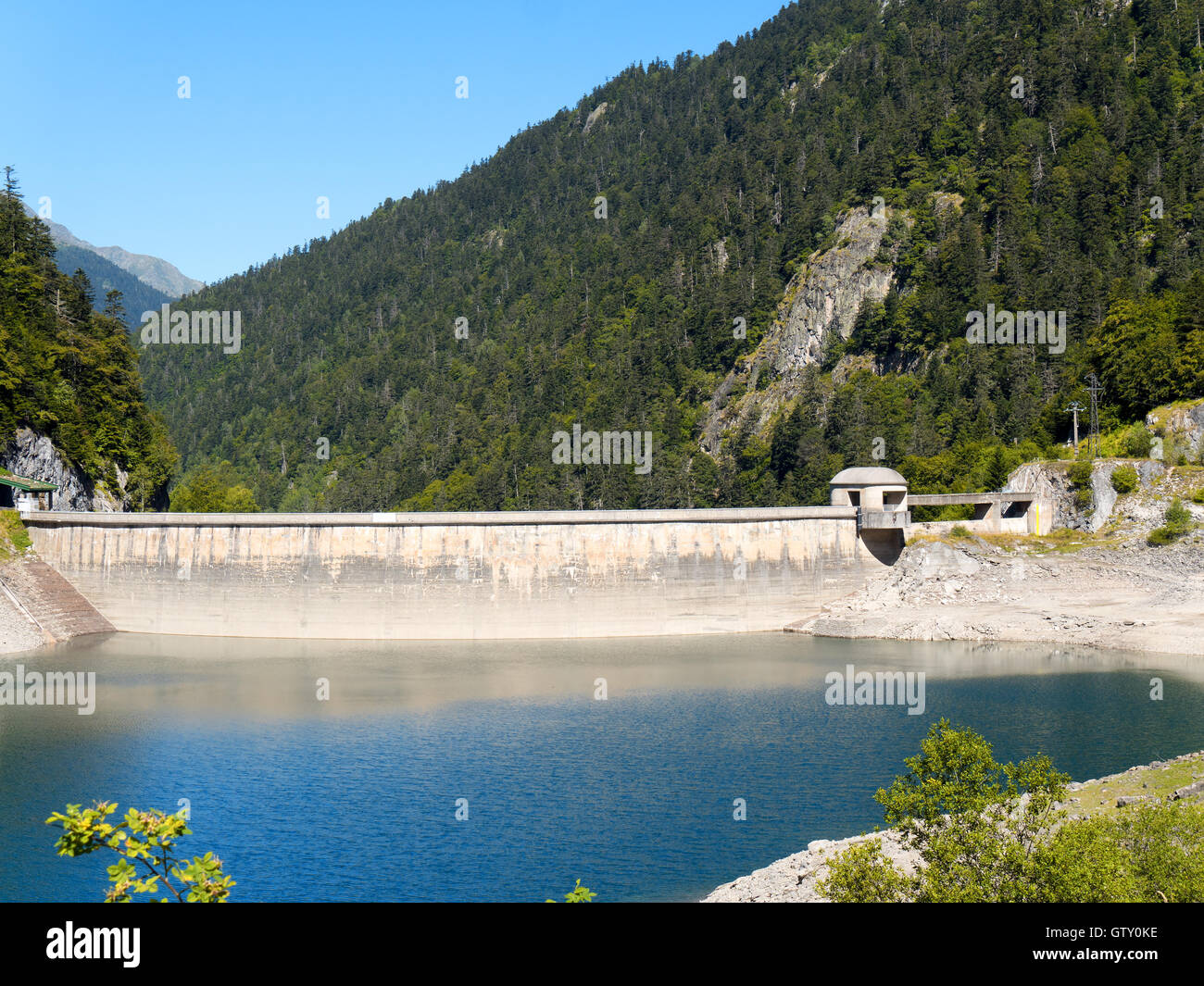 the lake Fabreges in the Atlantic Pyrenees in France Stock Photo - Alamy