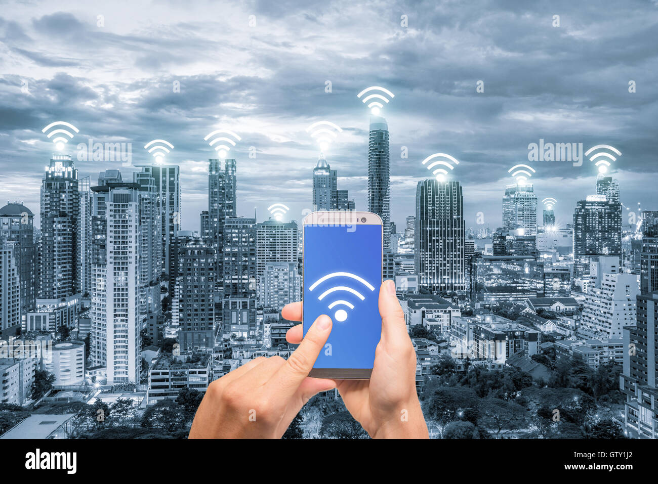 Wifi symbol and phone hi-res stock photography and images - Alamy