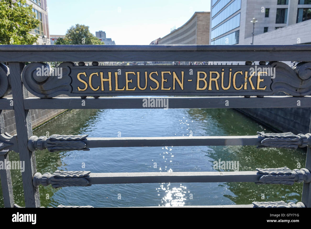 Small bridge in Berlin called Schleusenbruecke Stock Photo - Alamy