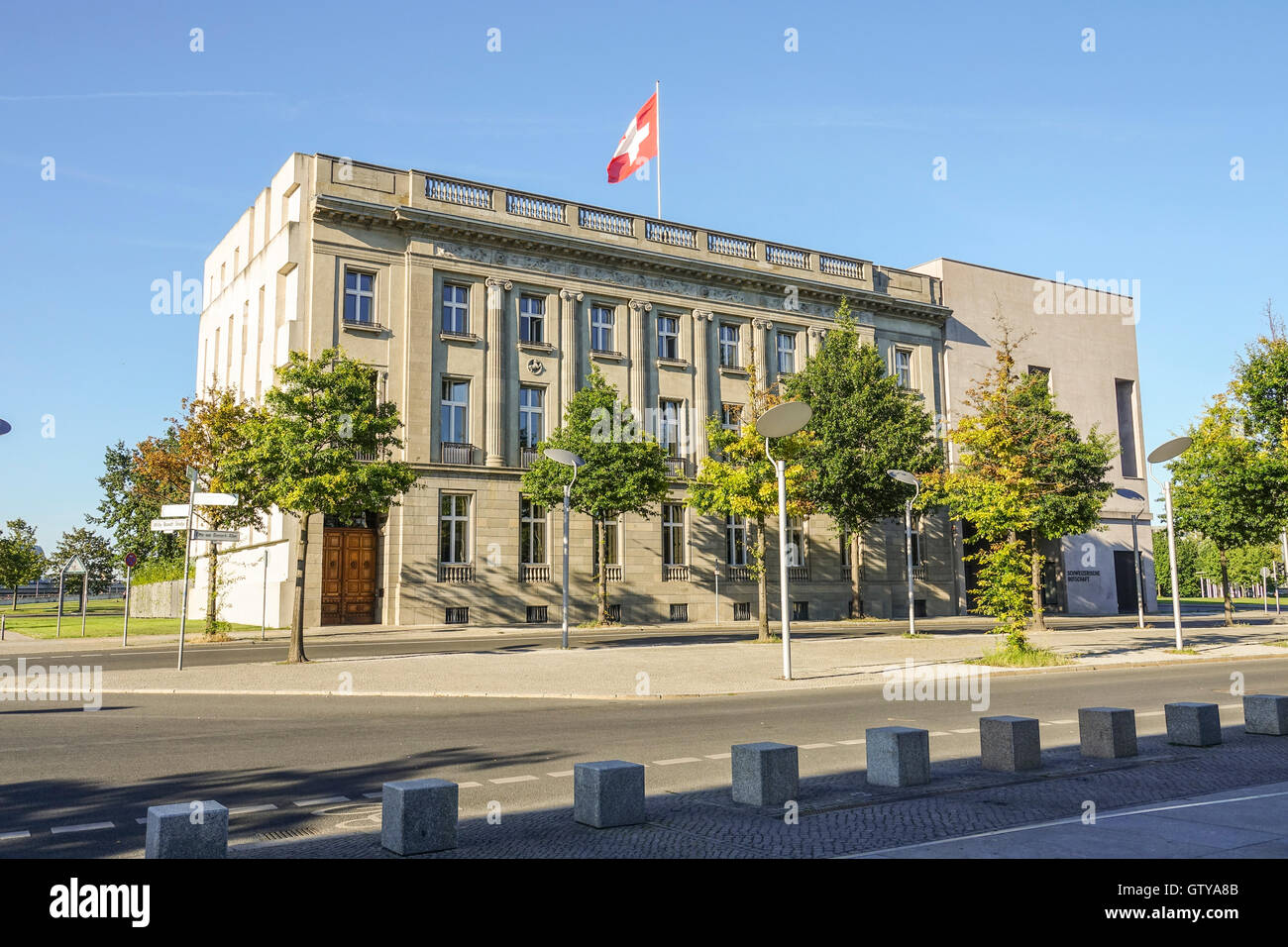 Embassy of switzerland hi-res stock photography and images - Alamy