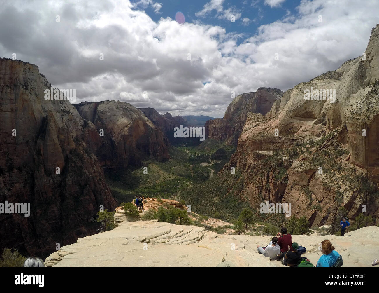 Zion National Parc Angels landing hiking path Stock Photo - Alamy
