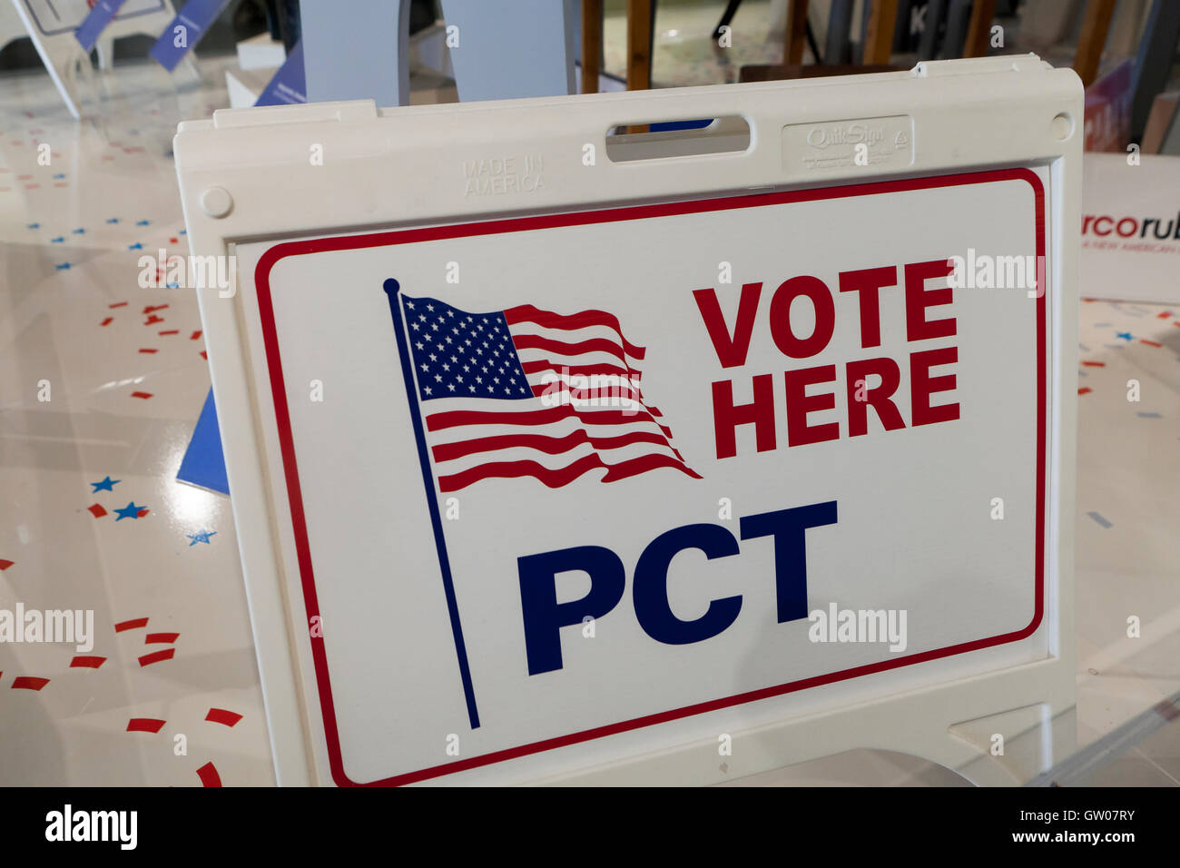 Vote Here sign - USA Stock Photo - Alamy