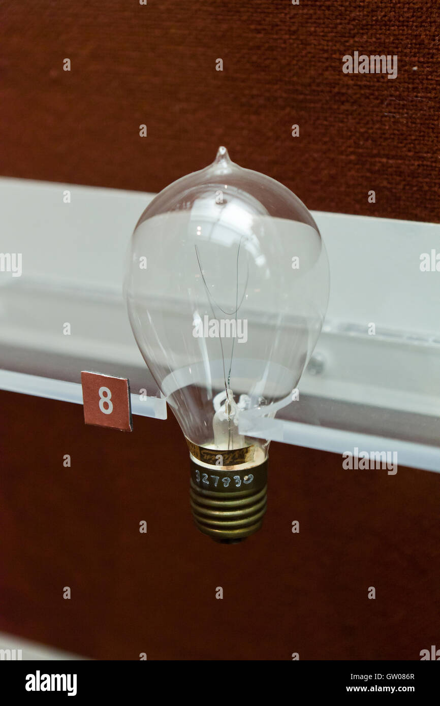 Carbon filaments hi-res stock photography and images - Alamy