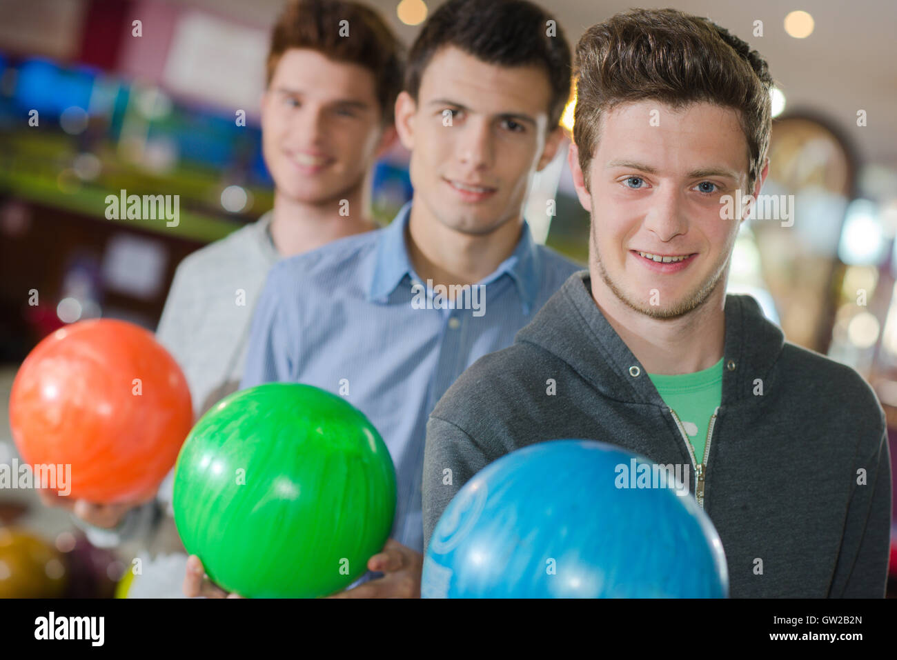 Bowlers end hi-res stock photography and images - Alamy