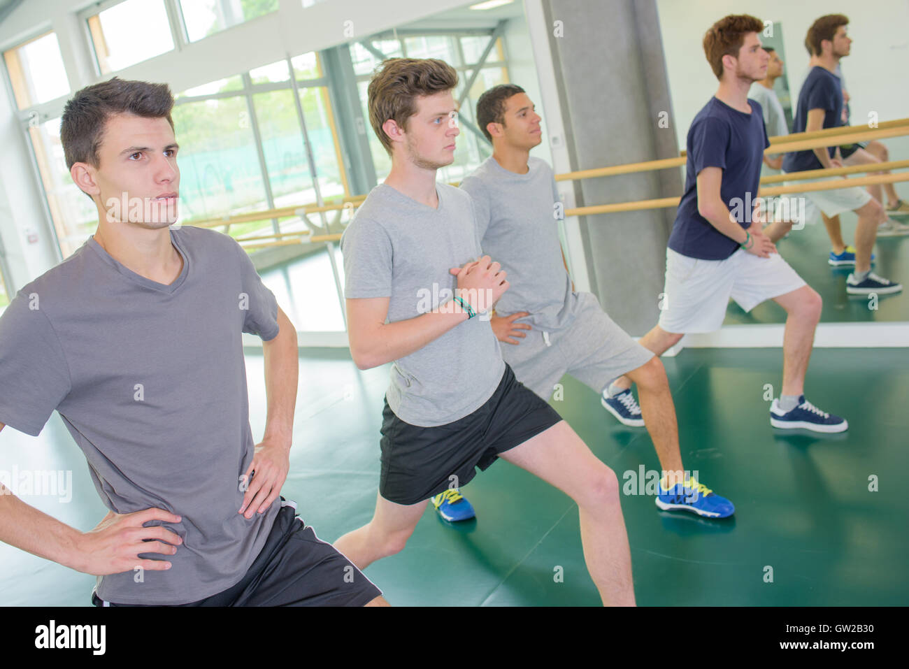 boys working out Stock Photo - Alamy