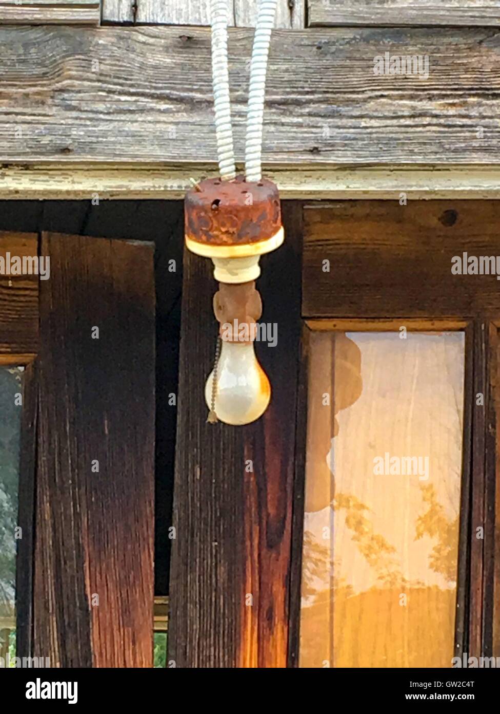 Antique front doors hi-res stock photography and images - Alamy