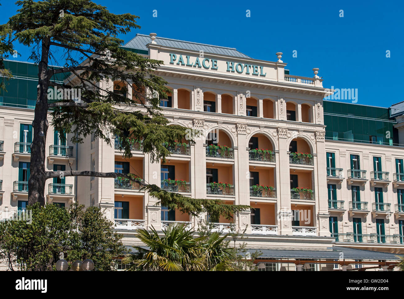 Palace hotel in Portoroz, Slovenija Stock Photo - Alamy